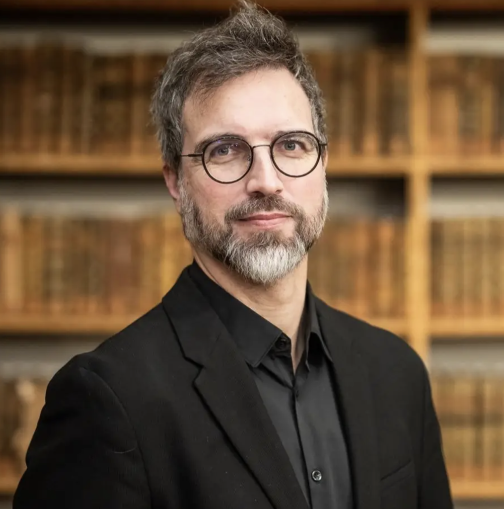 Pedro Chagas Freitas em encontro literário na Biblioteca - Trevim